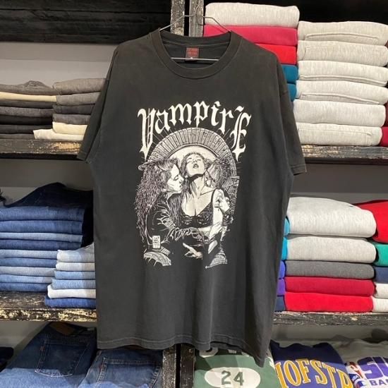 90's Fashion Victim 90's Fashion Victim